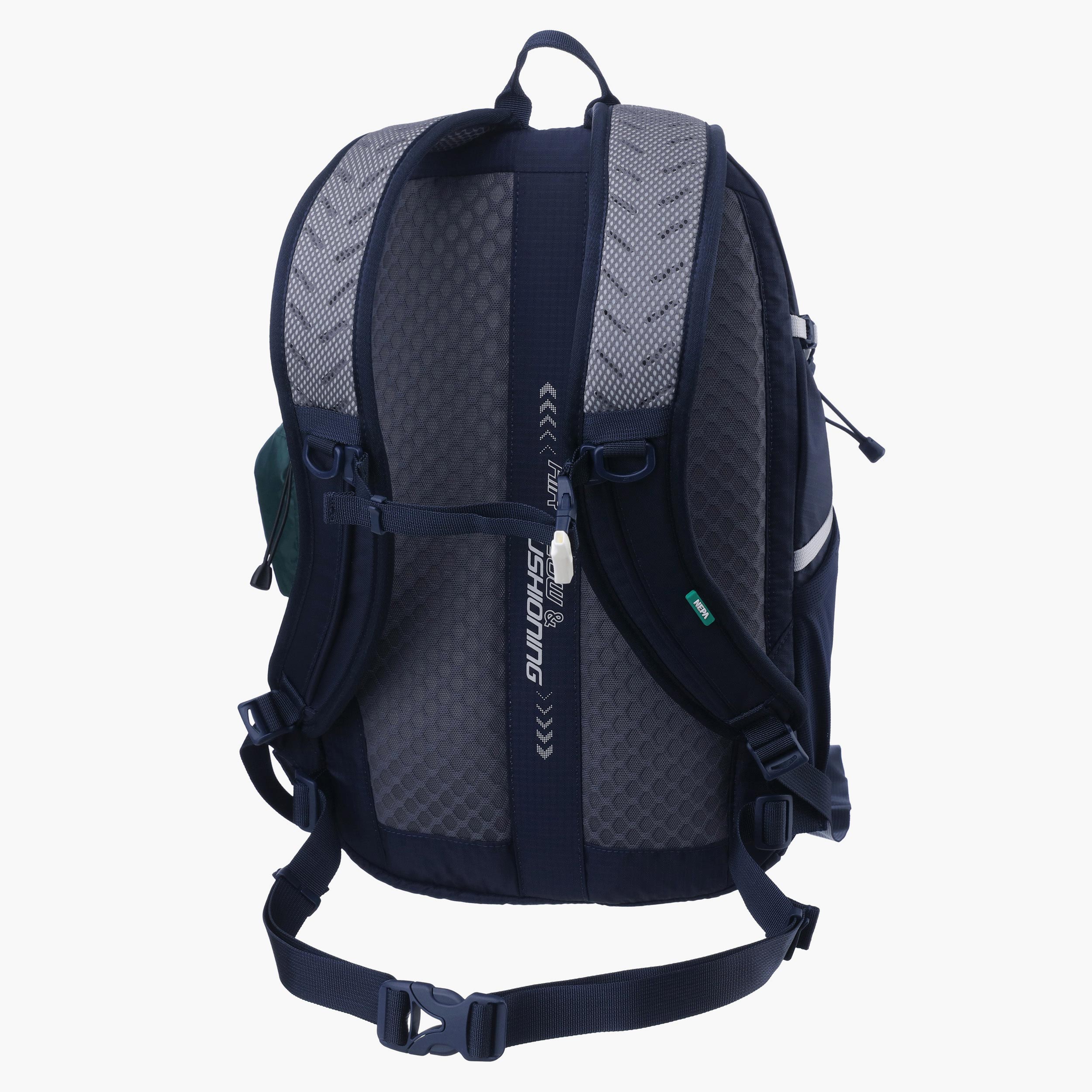 당일산행에 적합한 배낭 트레킹18L